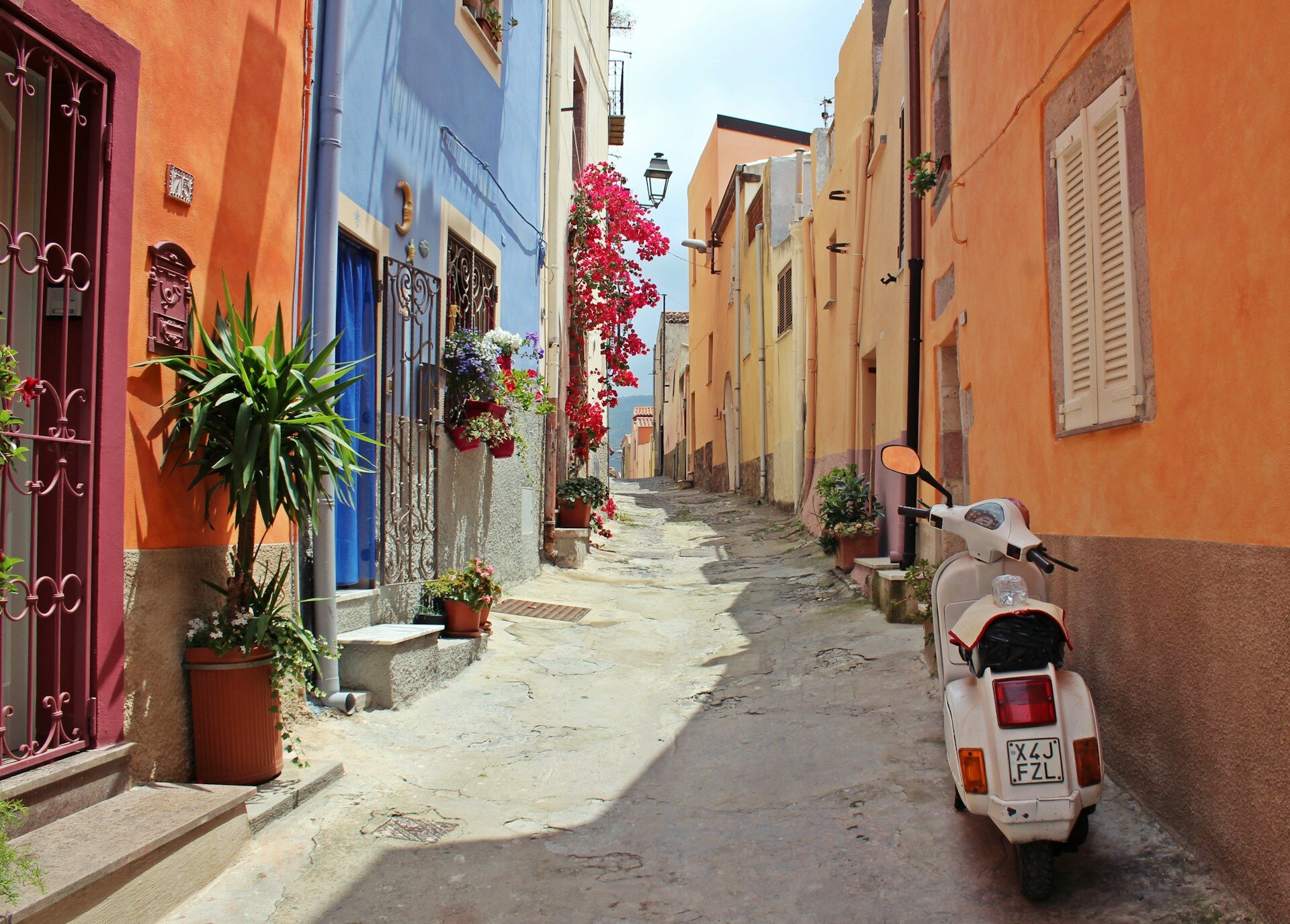 Buying Property in Italy as a Canadian: 2025 Guide